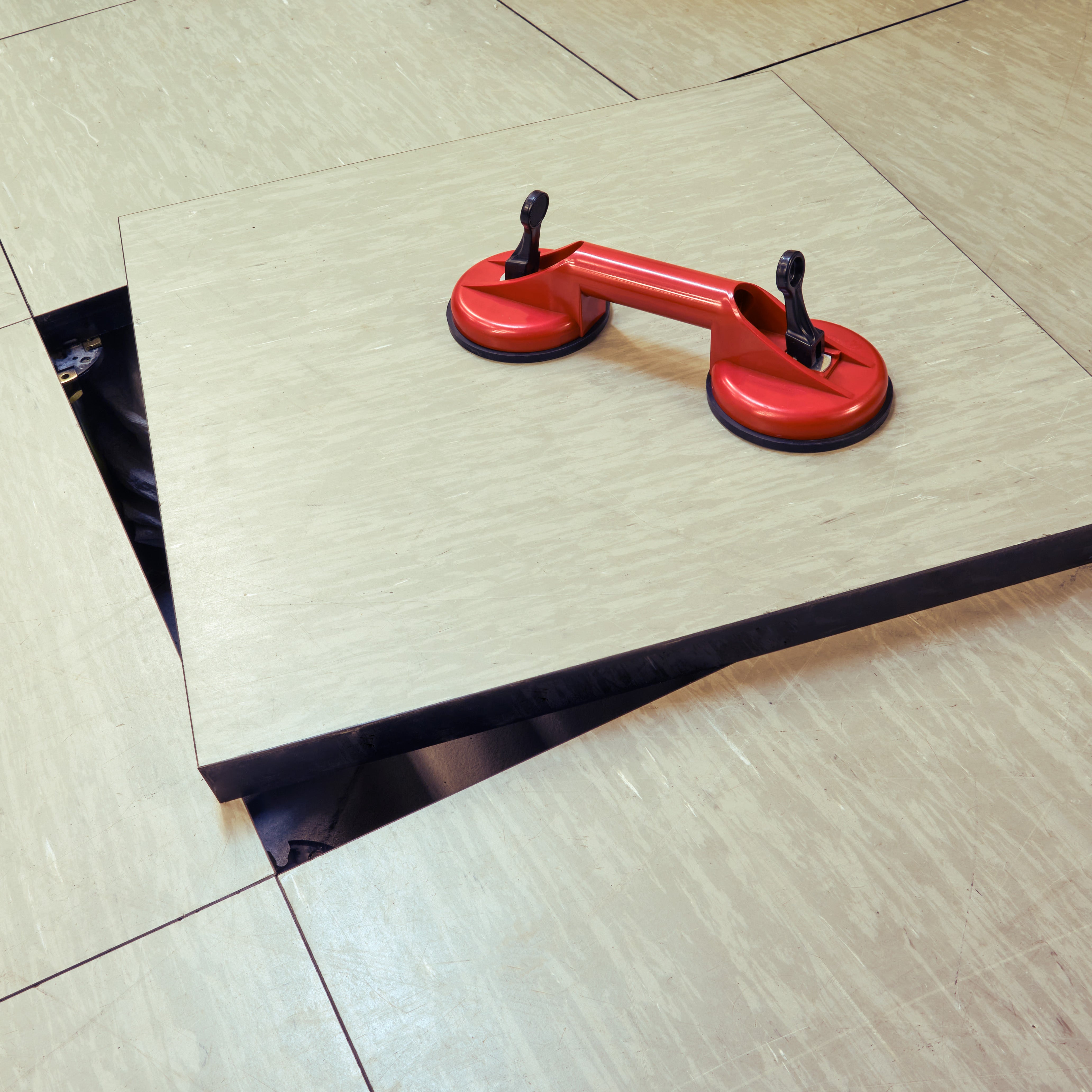 HARD SURFACES – PentaFloor Access Flooring